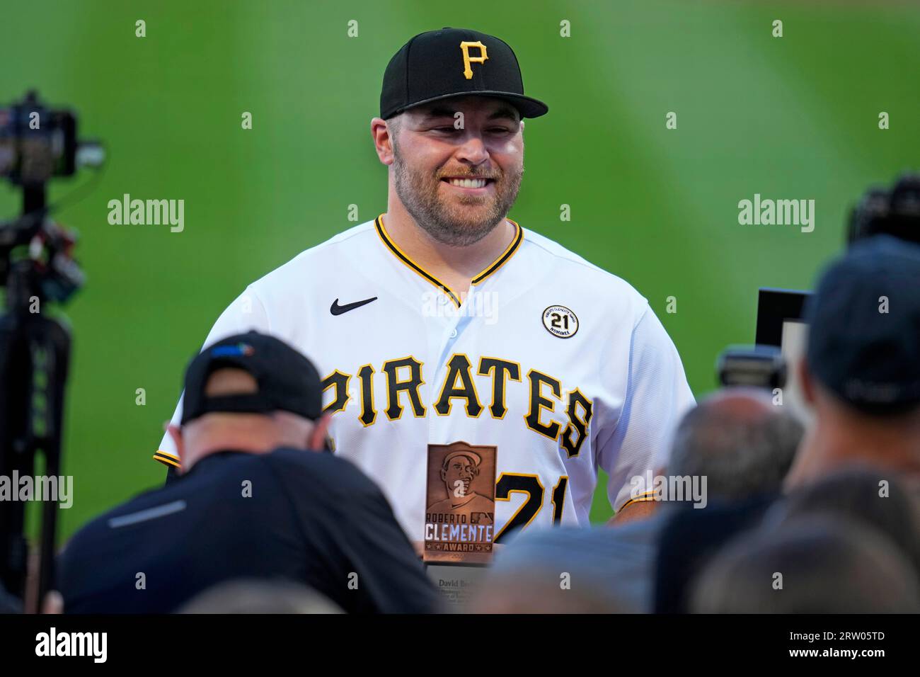 Pittsburgh Pirates relief pitcher David Bednar, center, poses for ...