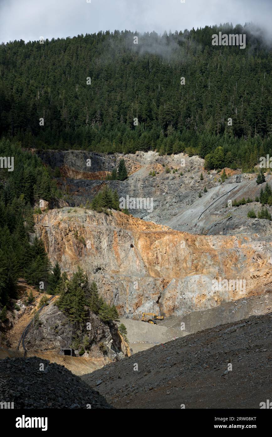 Zinc mining hi-res stock photography and images - Alamy