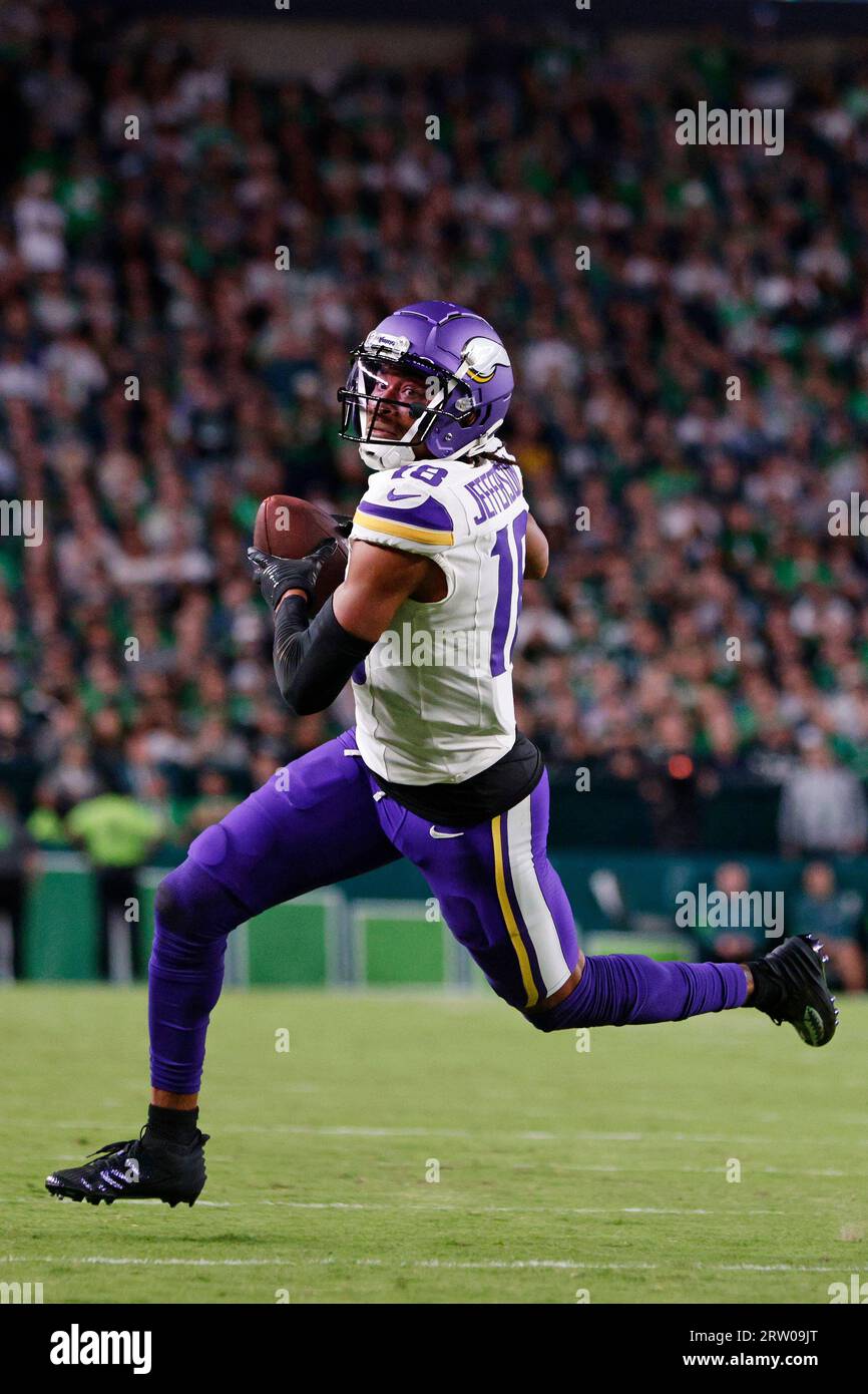 Minnesota Vikings wide receiver Justin Jefferson (18) runs after a catch against the ...