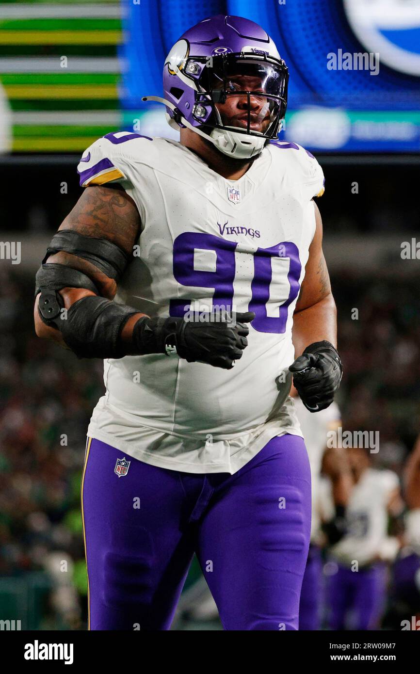 Minnesota Vikings defensive end Jonathan Bullard (90) on runs off the ...