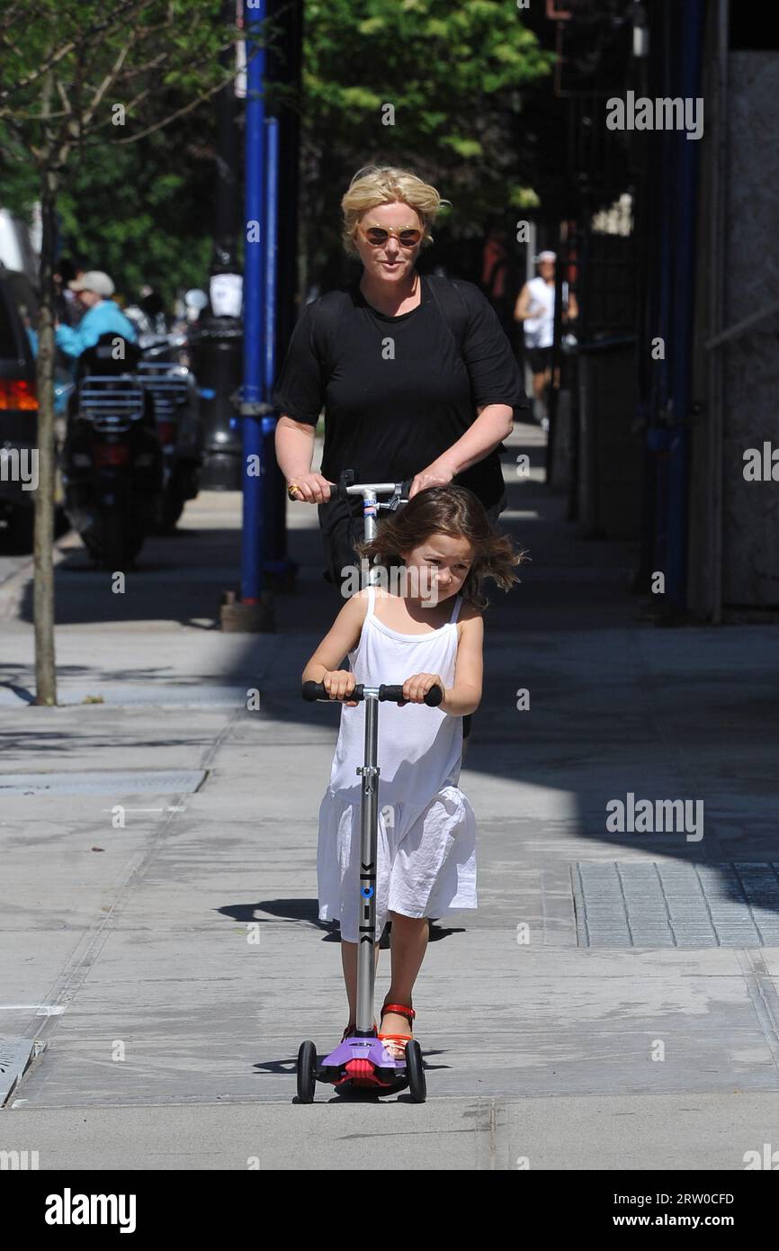 NEW YORK CITY - MAY 25: (L-R) Deborra Lee Furness and her daughter Ava ...