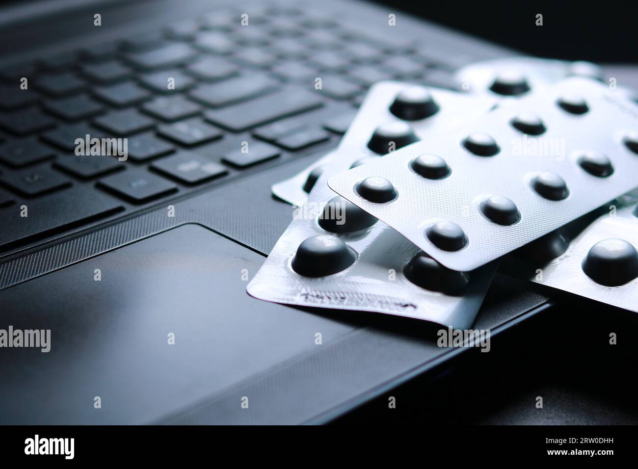 Antipyretic tablets hi-res stock photography and images - Alamy