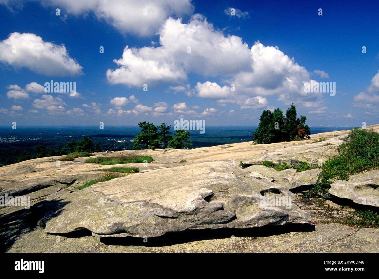 Stone Mountain summit, Stone Mountain Park, Georgia Stock Photo - Alamy