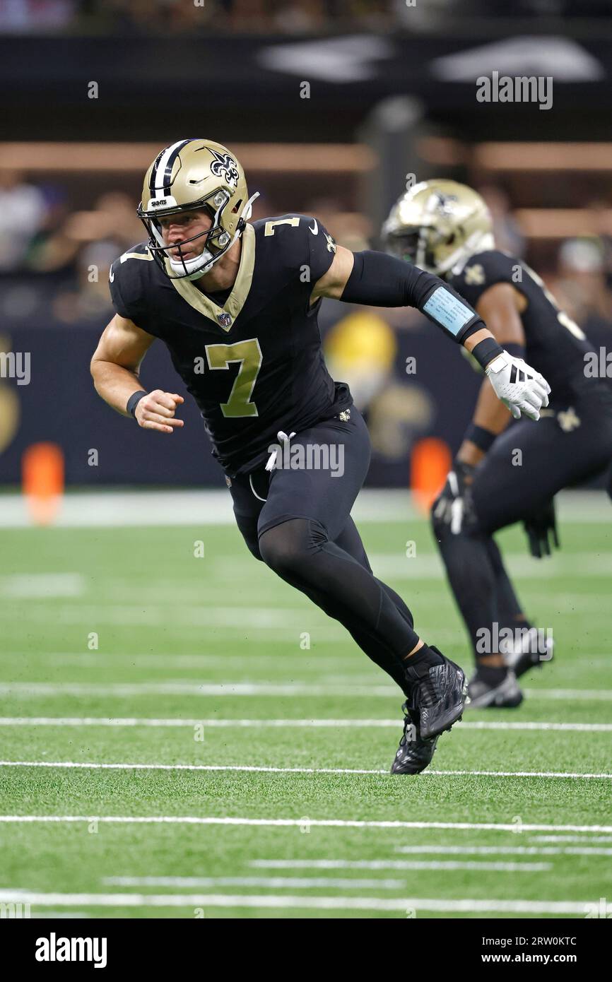 New Orleans Saints tight end Taysom Hill (7) during an NFL football ...