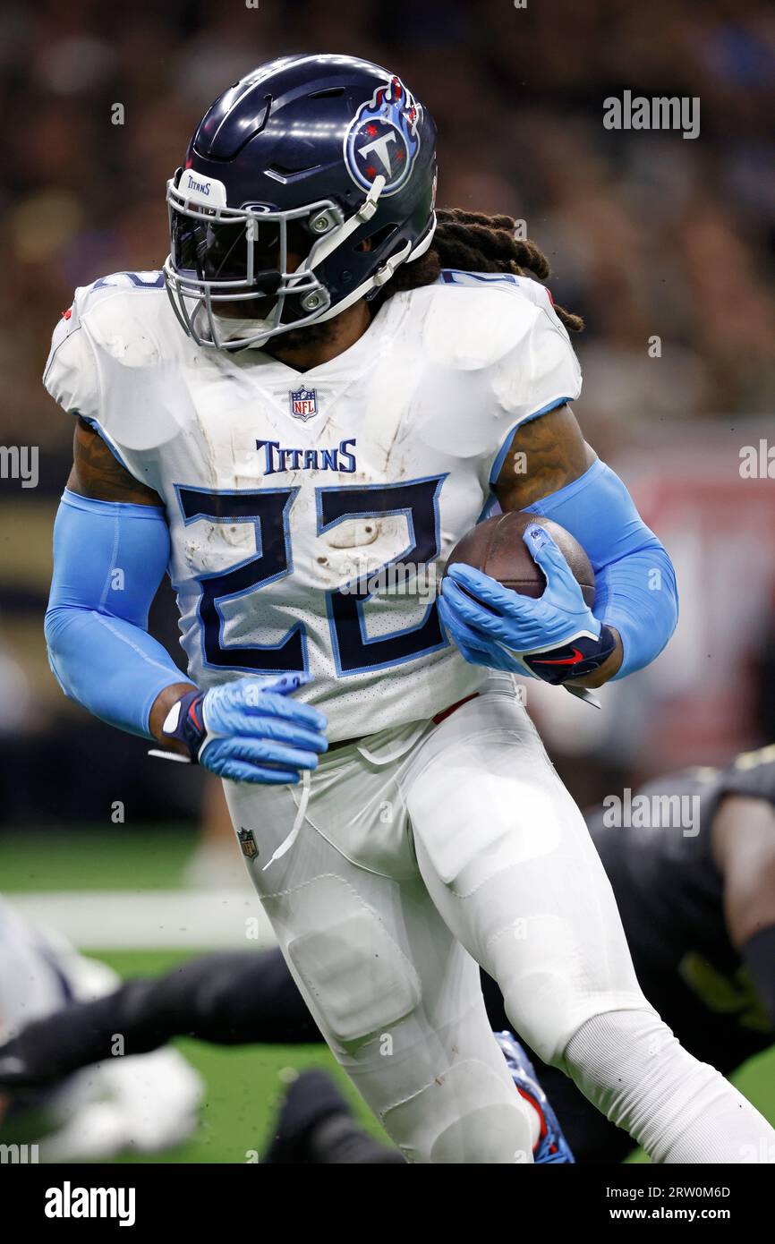 Tennessee Titans running back Derrick Henry (22) runs the ball during ...