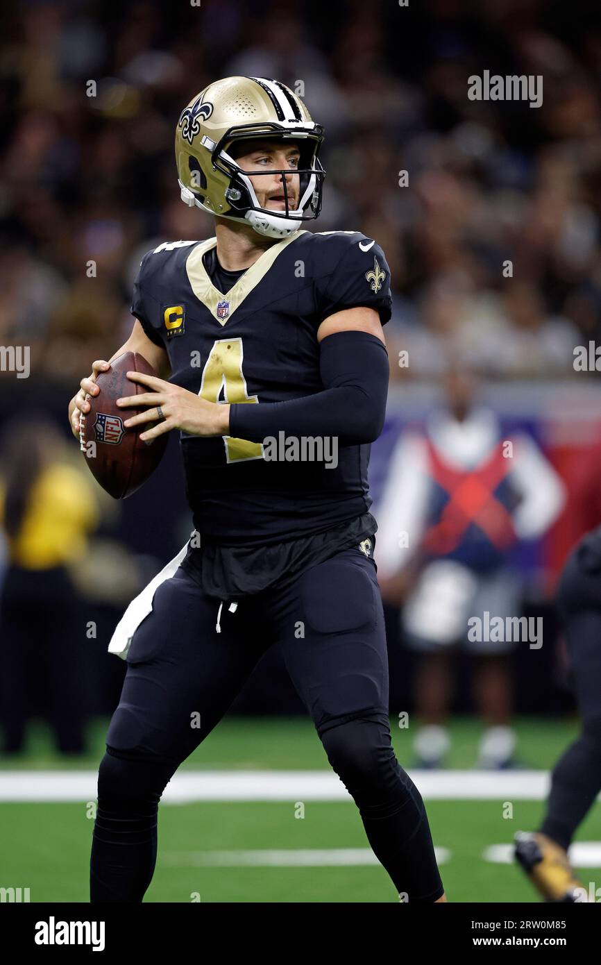 New Orleans Saints quarterback Derek Carr (4) during an NFL football ...