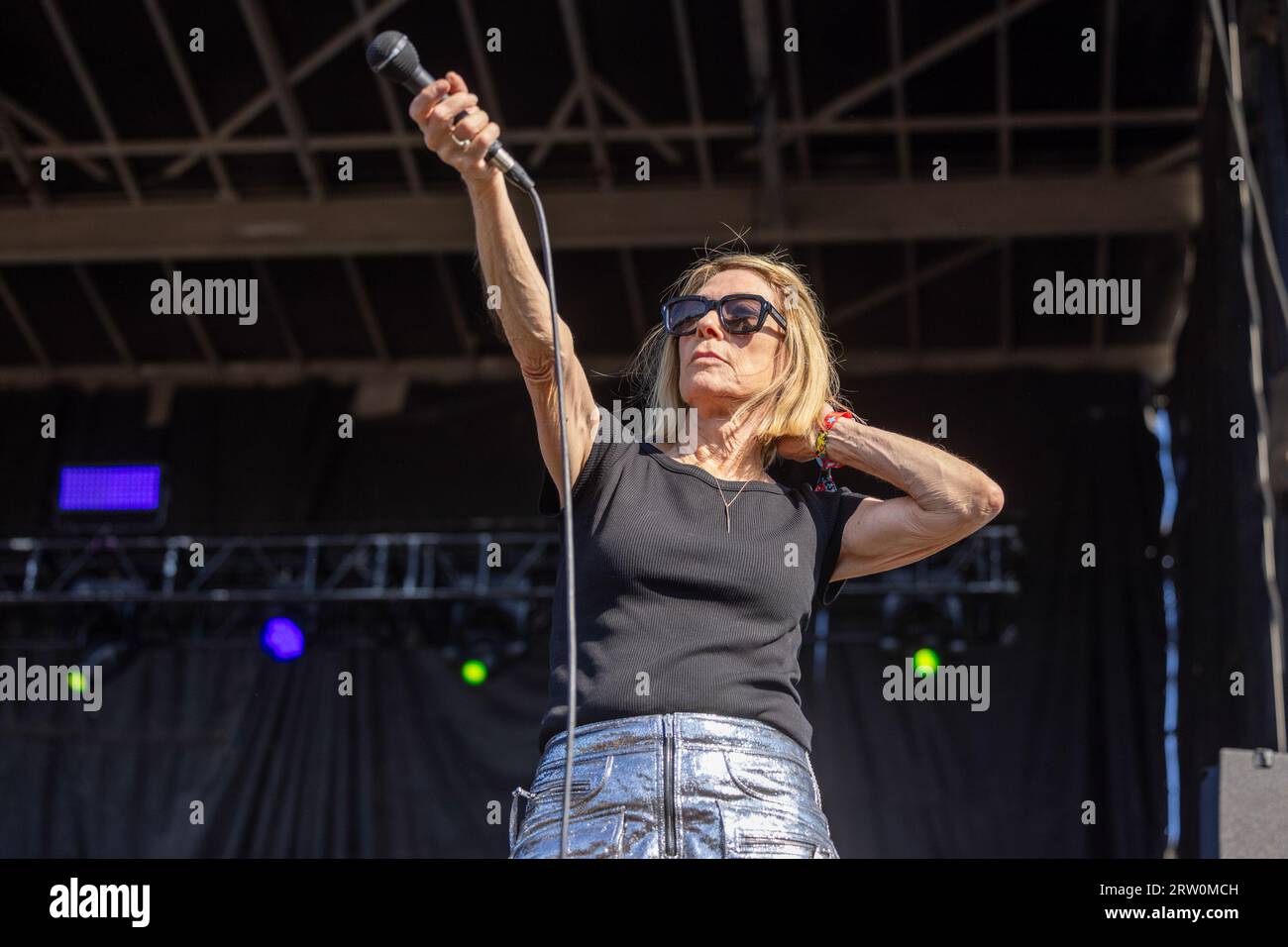Kim gordon music photo hi-res stock photography and images - Alamy