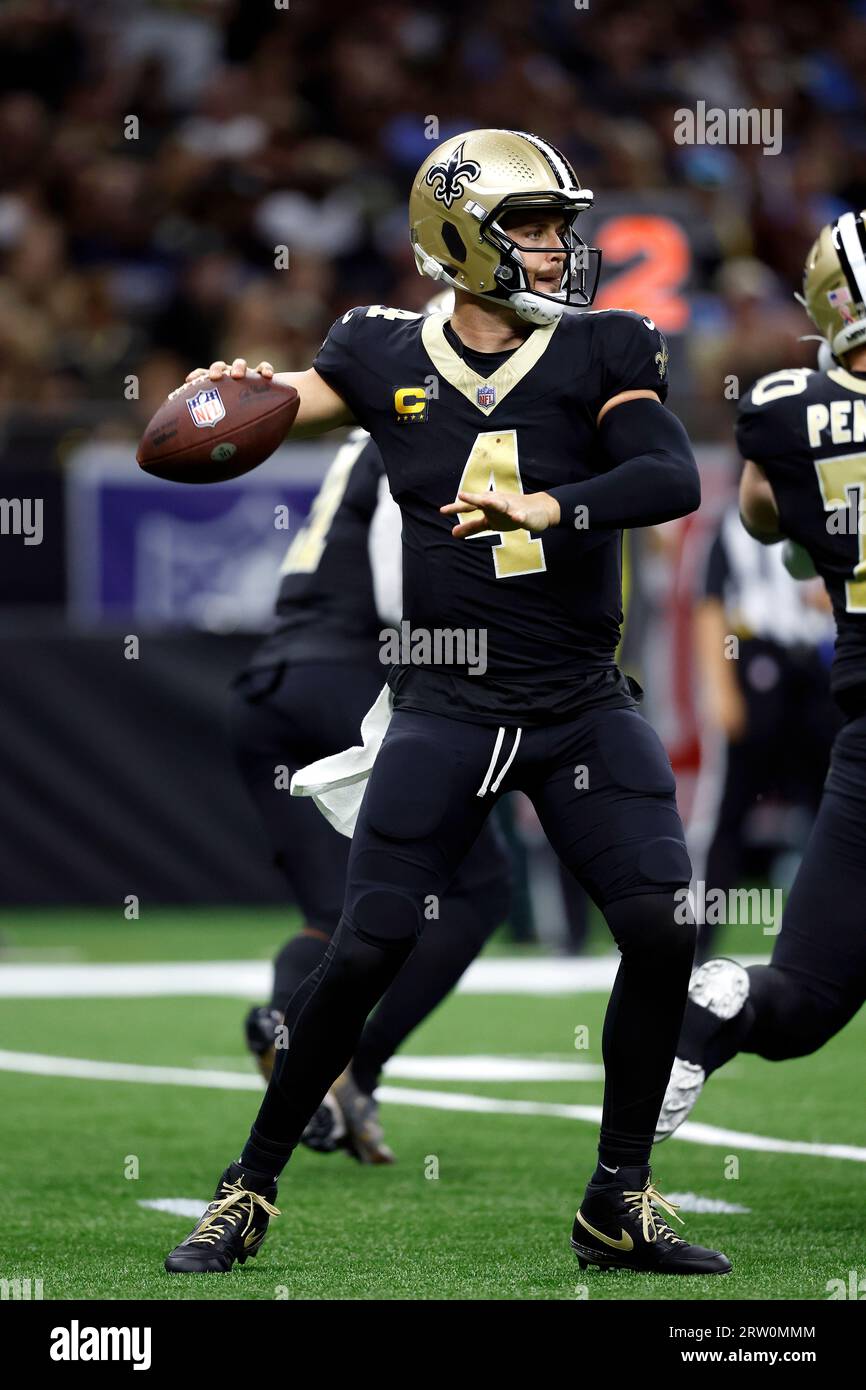 New Orleans Saints quarterback Derek Carr (4) during an NFL football ...
