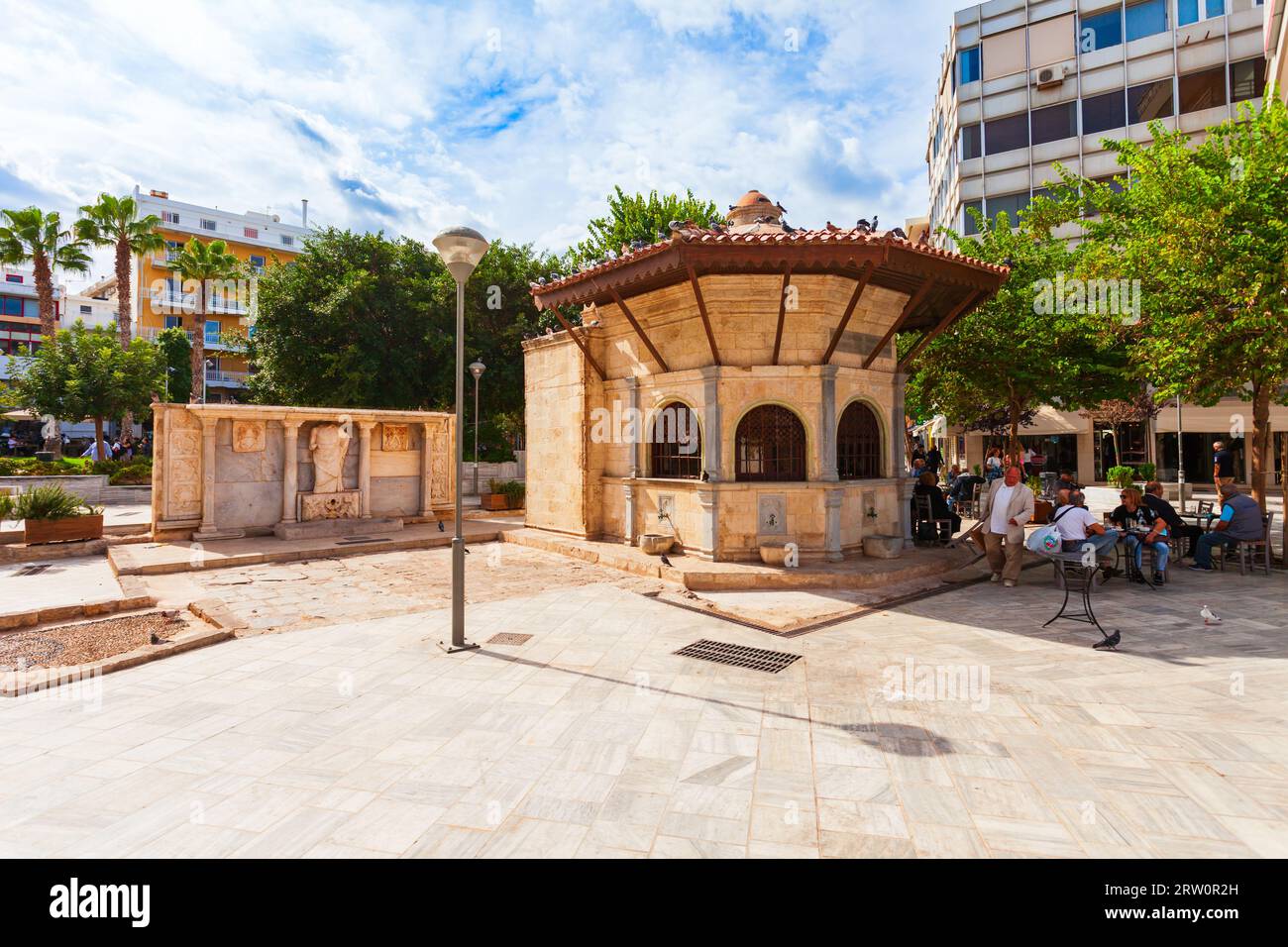 Crete greece ancient art hi-res stock photography and images - Alamy