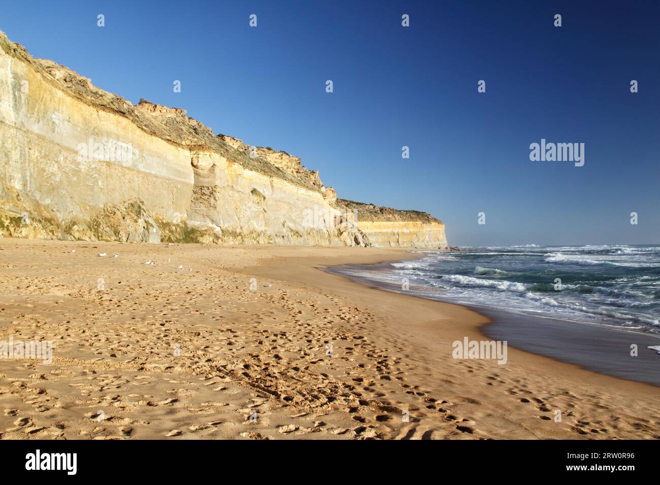 Beach and cliff at Gibson Steps near the Twelve Apostles in Port ...