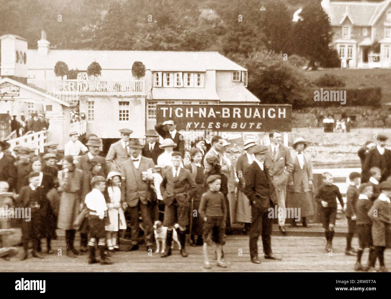The Pier, Tighnabruaich, Scotland, early 1900s Stock Photo - Alamy