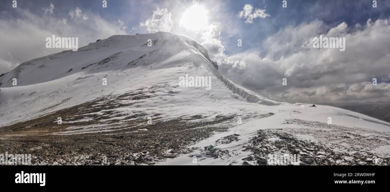 Scenic panorama of cold mountaineous landscape of Pamir mountain range ...