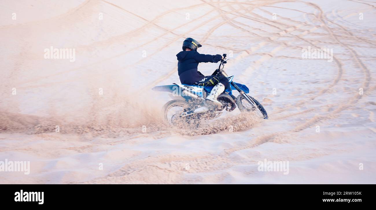 Sand dunes dirt biking hi-res stock photography and images - Alamy