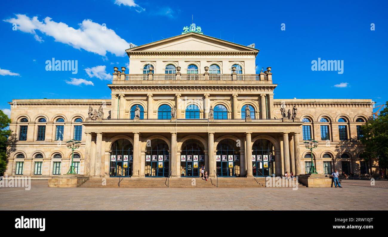 Opera house hannover state opera hi-res stock photography and images ...