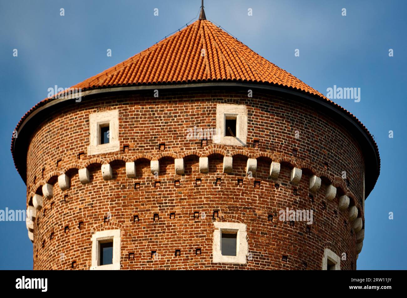Famous Krakow castle Wawel Stock Photo - Alamy