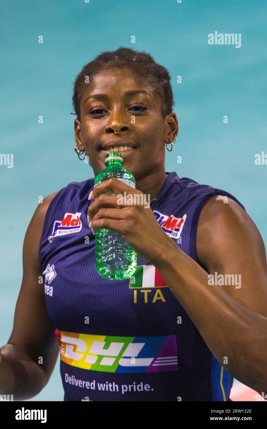 Sylla hi-res stock photography and images - Alamy