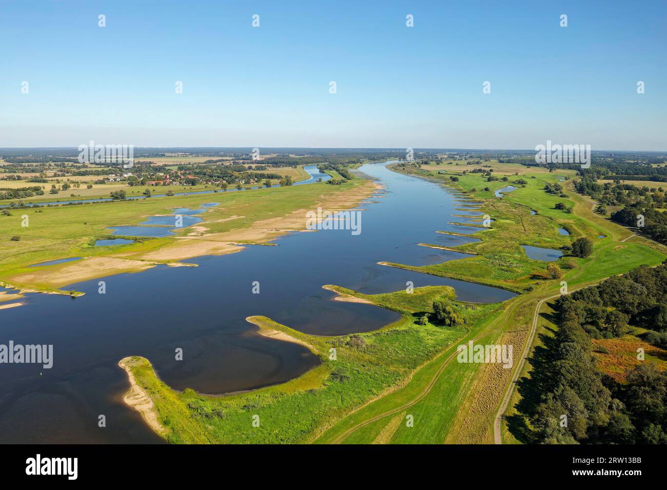 Aerial photograph of the Elbe floodplain in the Altmark region of the ...