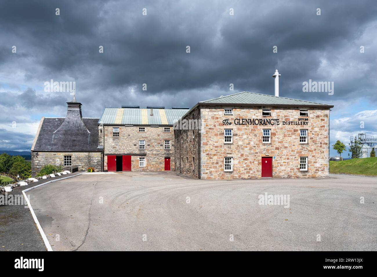 The Glenmorangie whisky distillery near Tain, Ross-shire, Northern ...