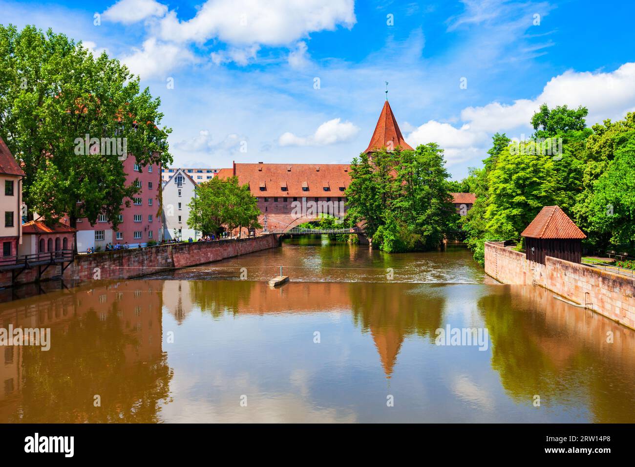 Chain bridge nuremberg hi-res stock photography and images - Alamy