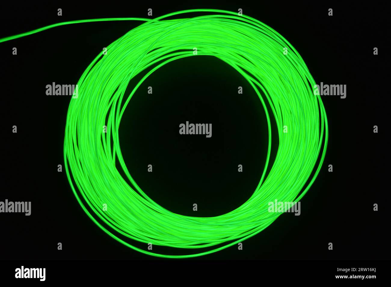 Bright and unusual photos of thin glowing wires, lime, yellow, green ... Bright and unusual photos of thin glowing wires, lime, yellow, green ...