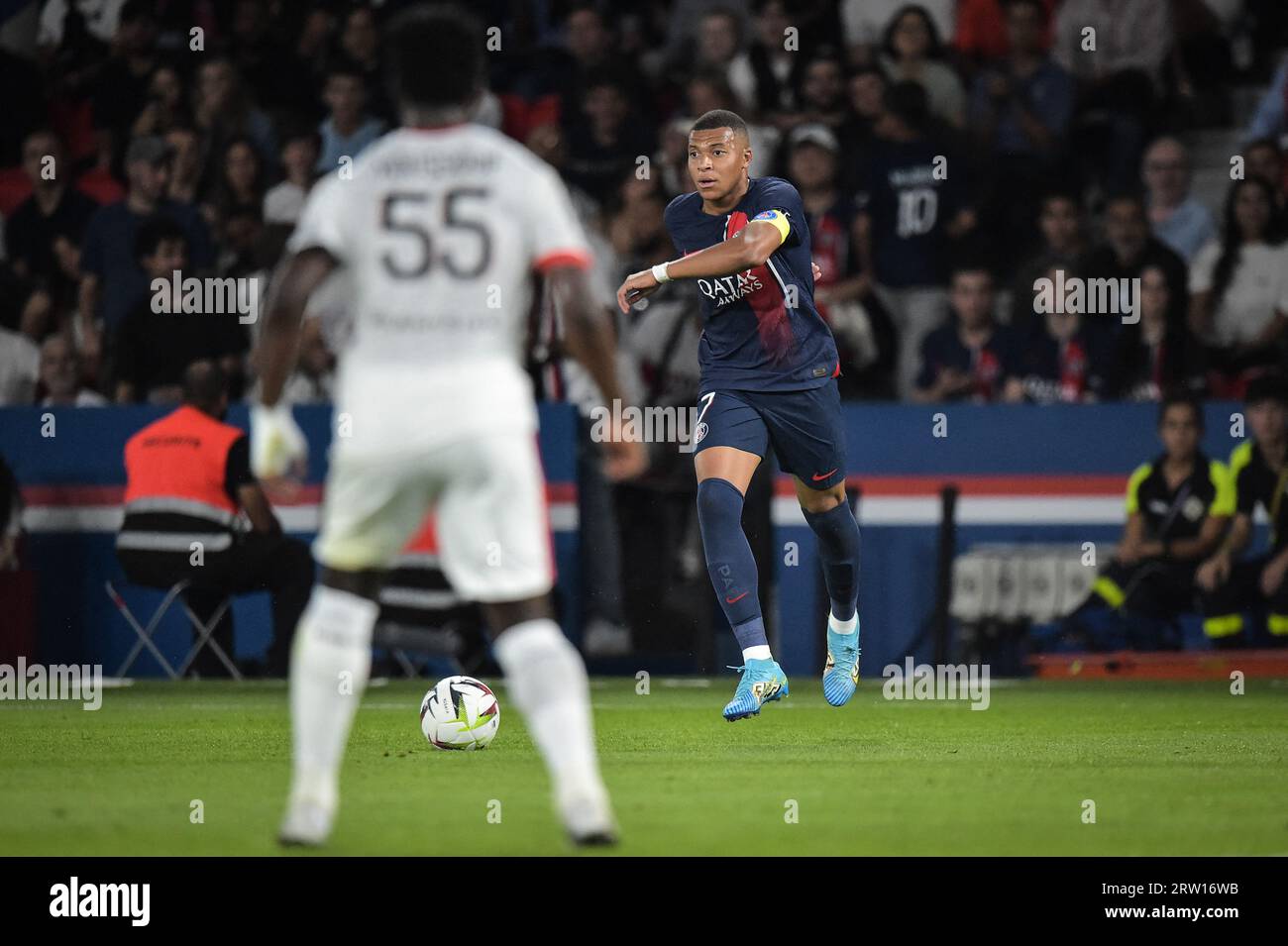 Paris, France. 21st Feb, 2014. Paris Saint-Germain's forward Kylian ...