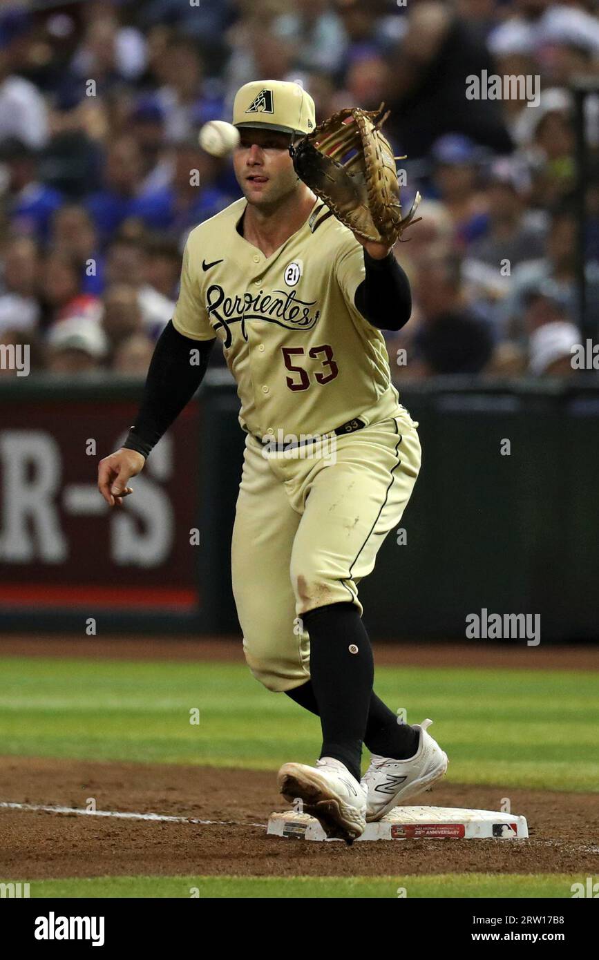 PHOENIX, AZ - SEPTEMBER 15: Arizona Diamondbacks first baseman ...