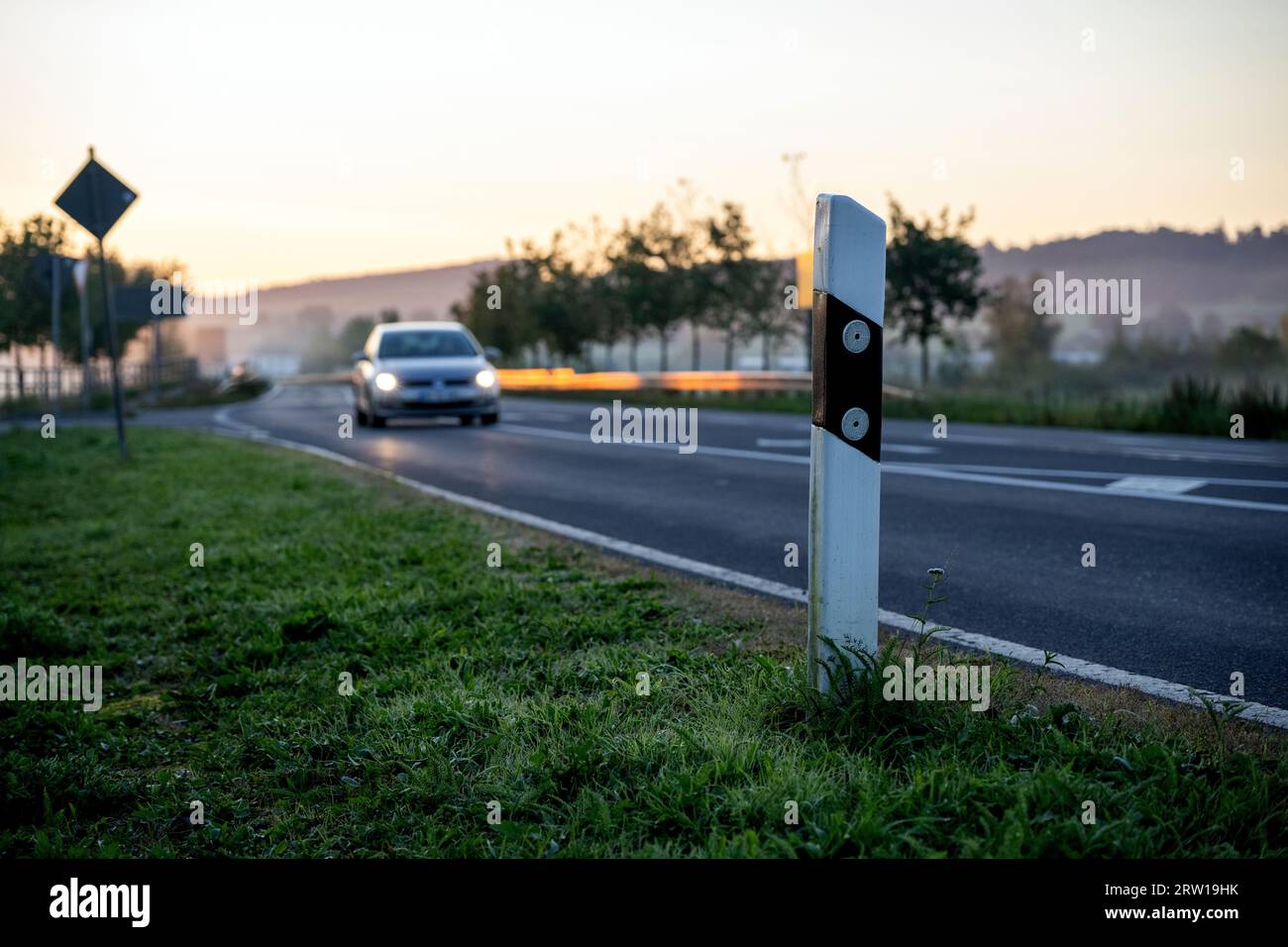 Car breaking lights hi-res stock photography and images - Alamy