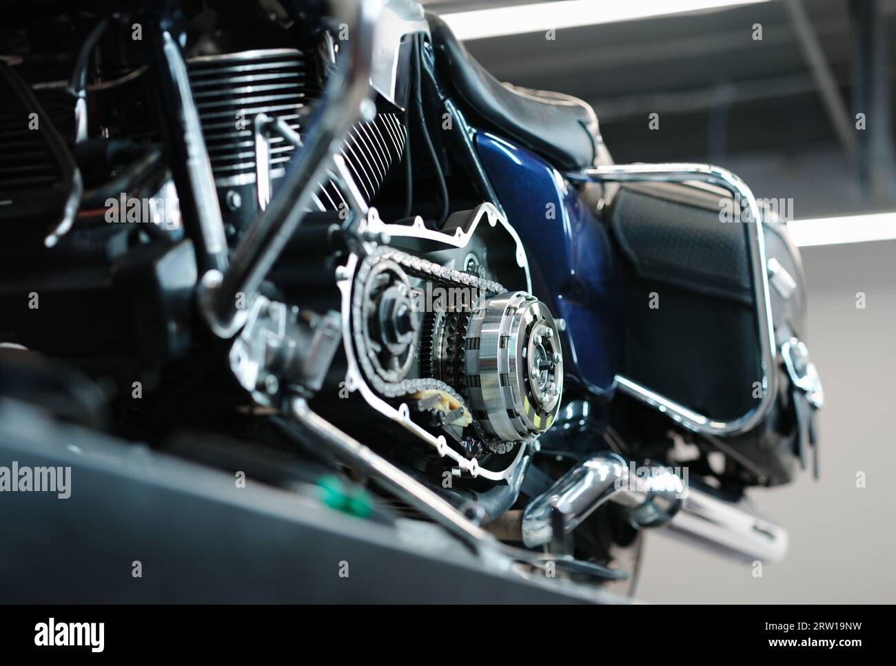 Sevice workshop hi-res stock photography and images - Alamy