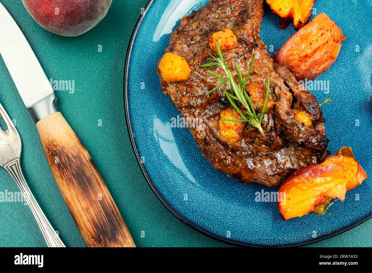 Steak roasted hi-res stock photography and images - Alamy