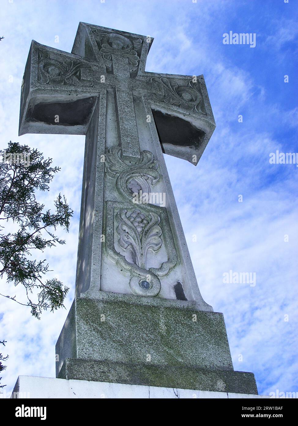 Crosses crucifix silhouette holy hi-res stock photography and images - Alamy