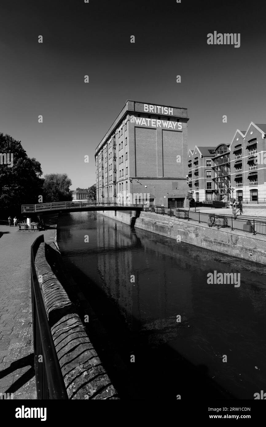 The Nottingham and Beeston Canal, Castle Wharf, Waterfront area of ...