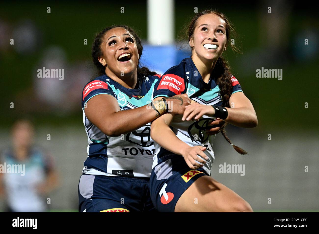 Sydney, Australia. 16th Sep, 2023. Jetaya Faifua of the Cowboys (right ...