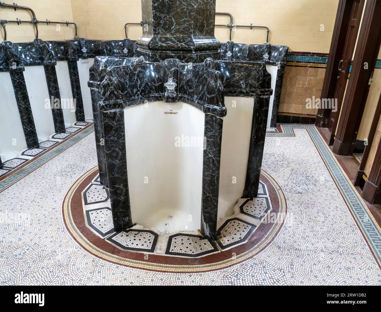 Victorian urinal hi-res stock photography and images - Alamy