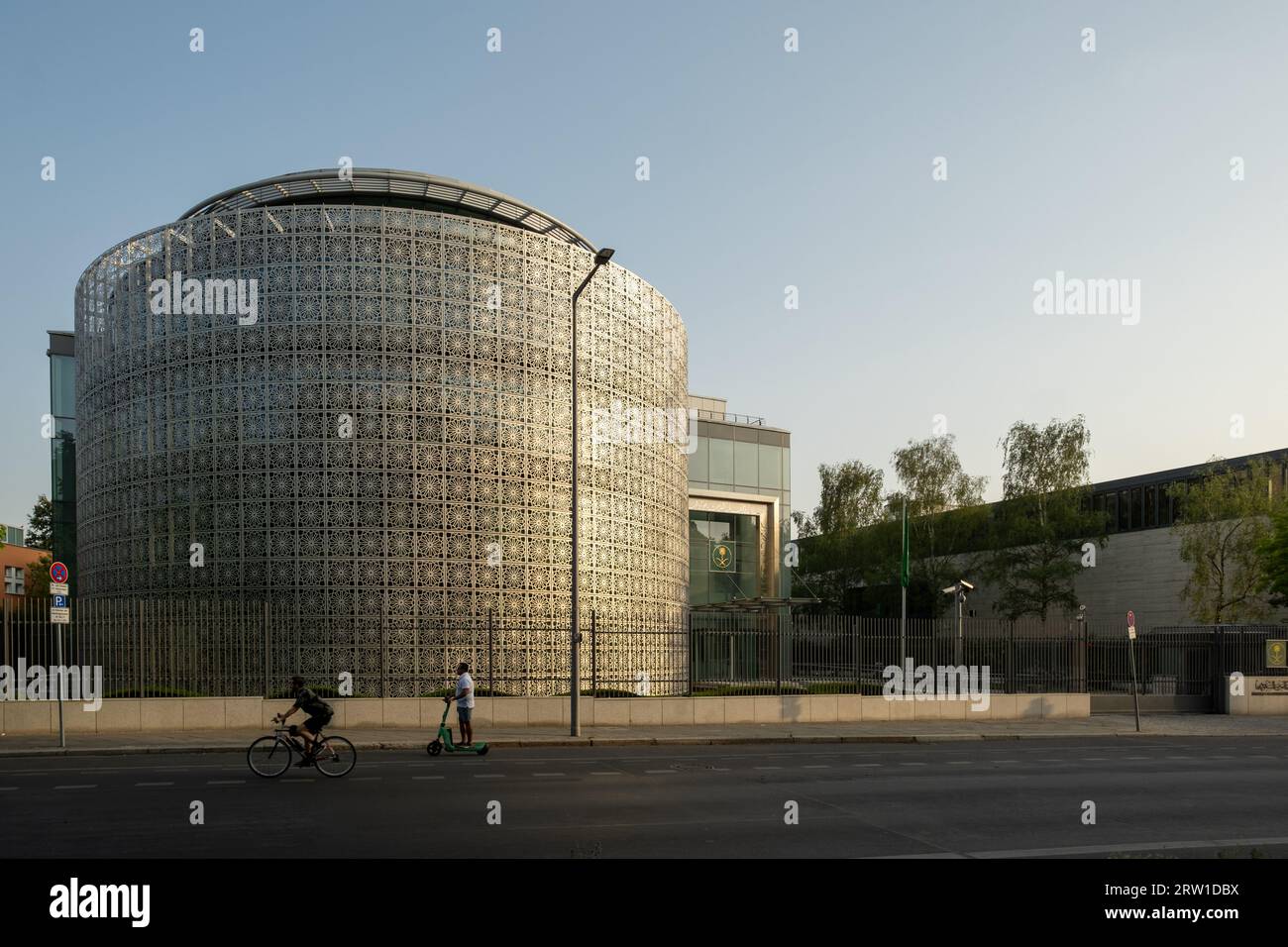 Saudi arabia model hi-res stock photography and images - Alamy