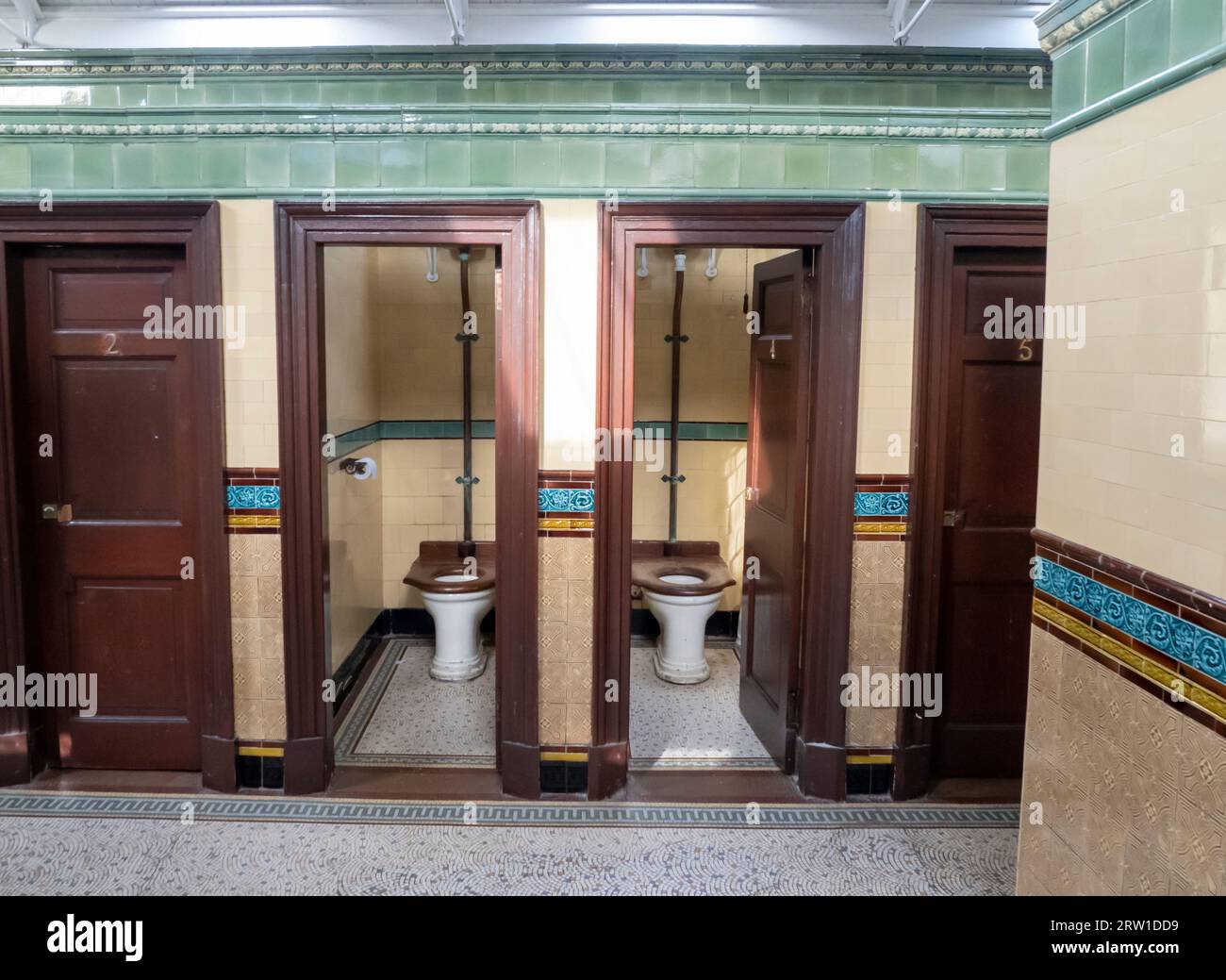 Victorian toilets public gents hi-res stock photography and images - Alamy