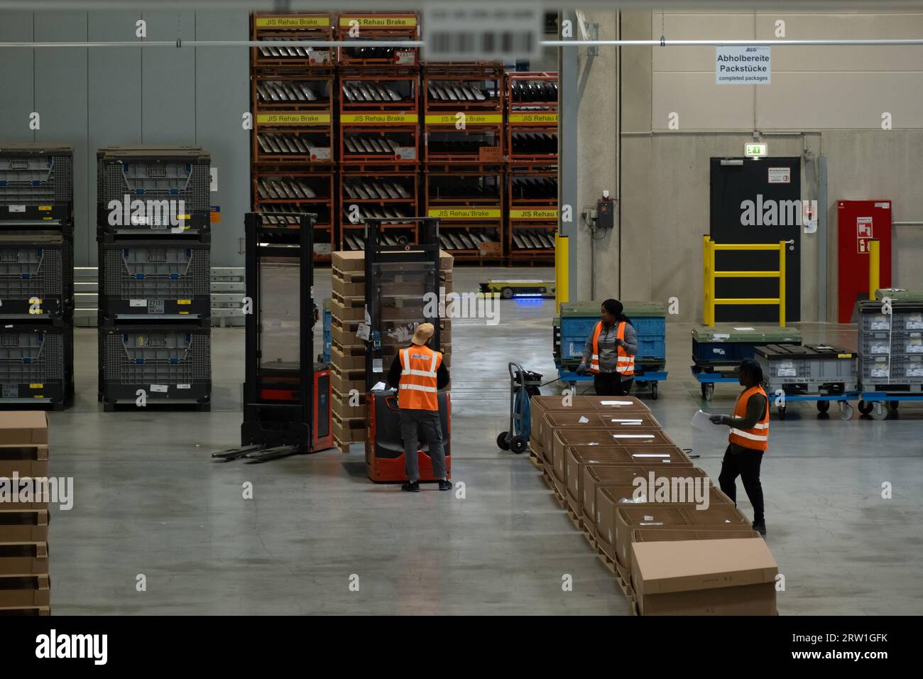 Logistics group hi-res stock photography and images - Alamy