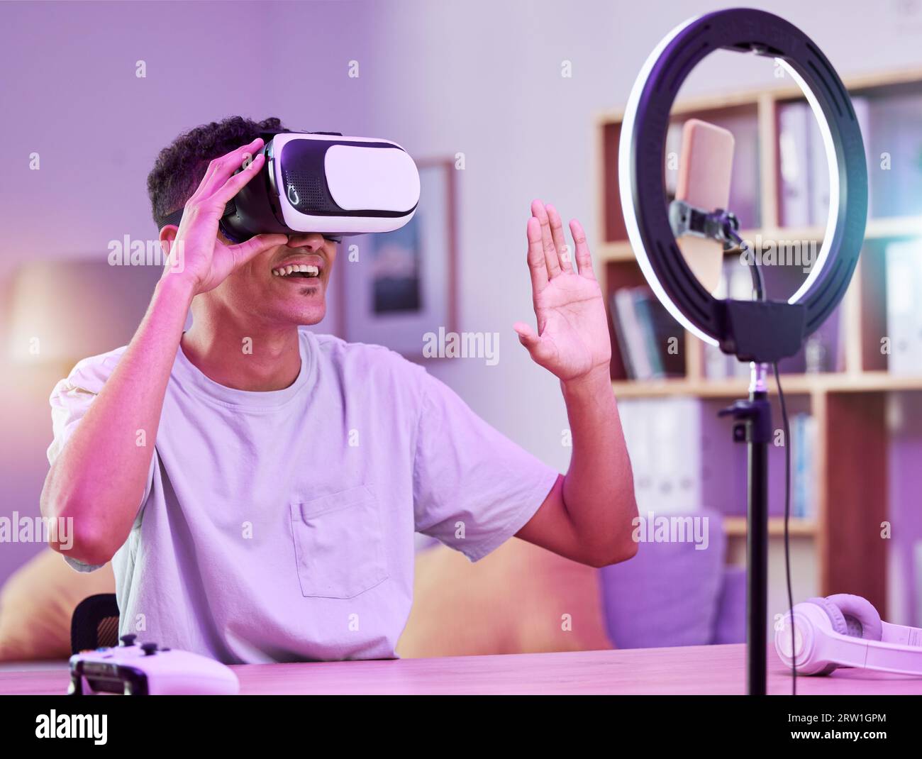 VR, live streaming and man gamer with future on social media for ...