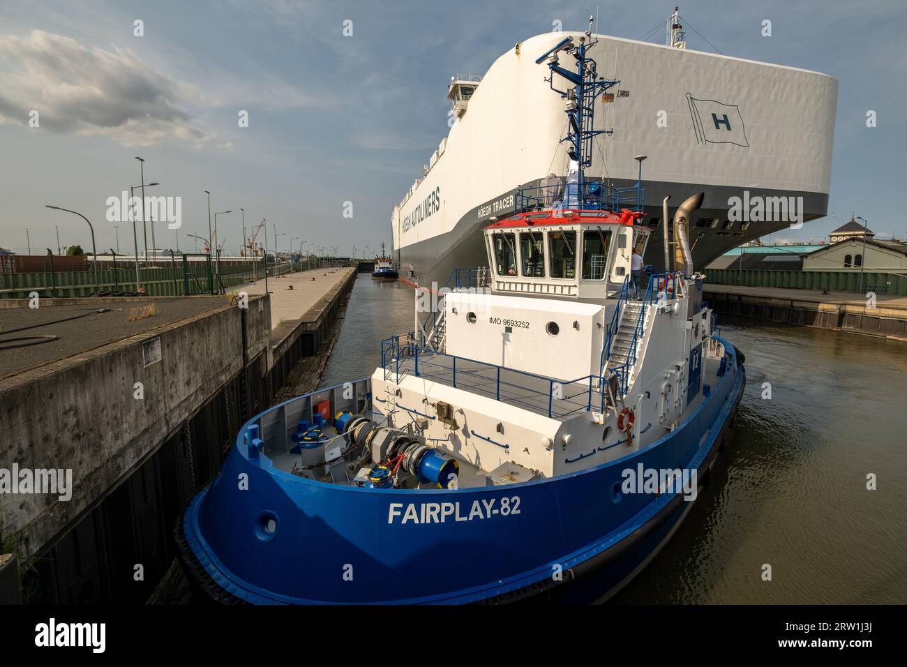 30.06.2023, Germany, Bremen, Bremerhaven - The Norwegian Vehicles ...