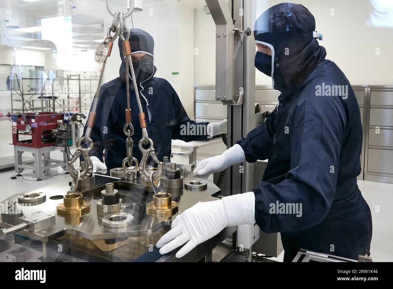Cleanroom suit hi-res stock photography and images - Alamy