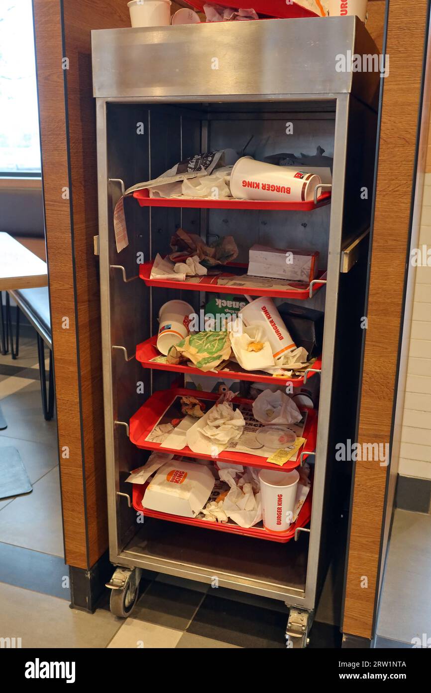 Food waste disposal restaurant hi-res stock photography and images - Alamy