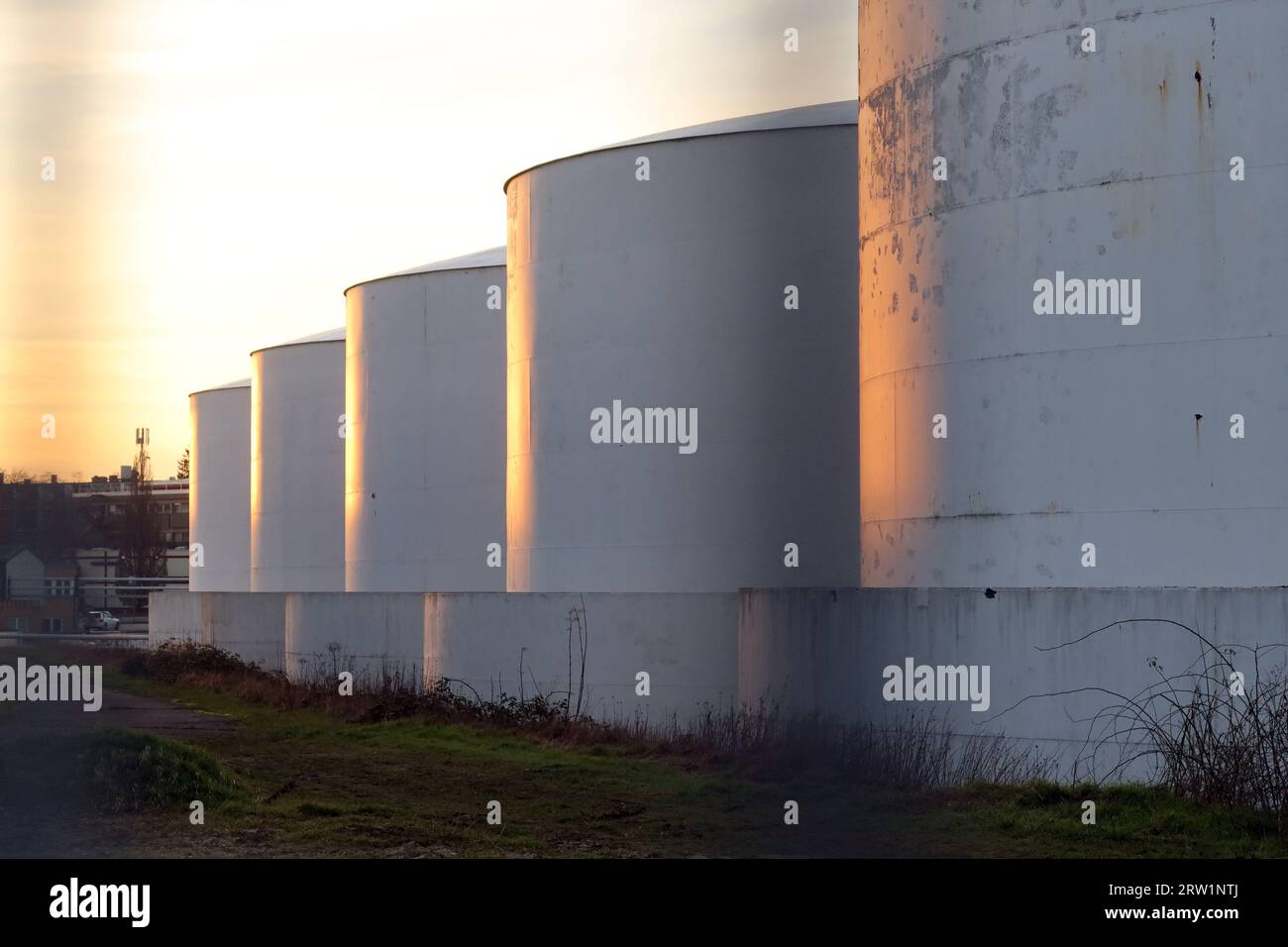 Mineral release light hi-res stock photography and images - Alamy