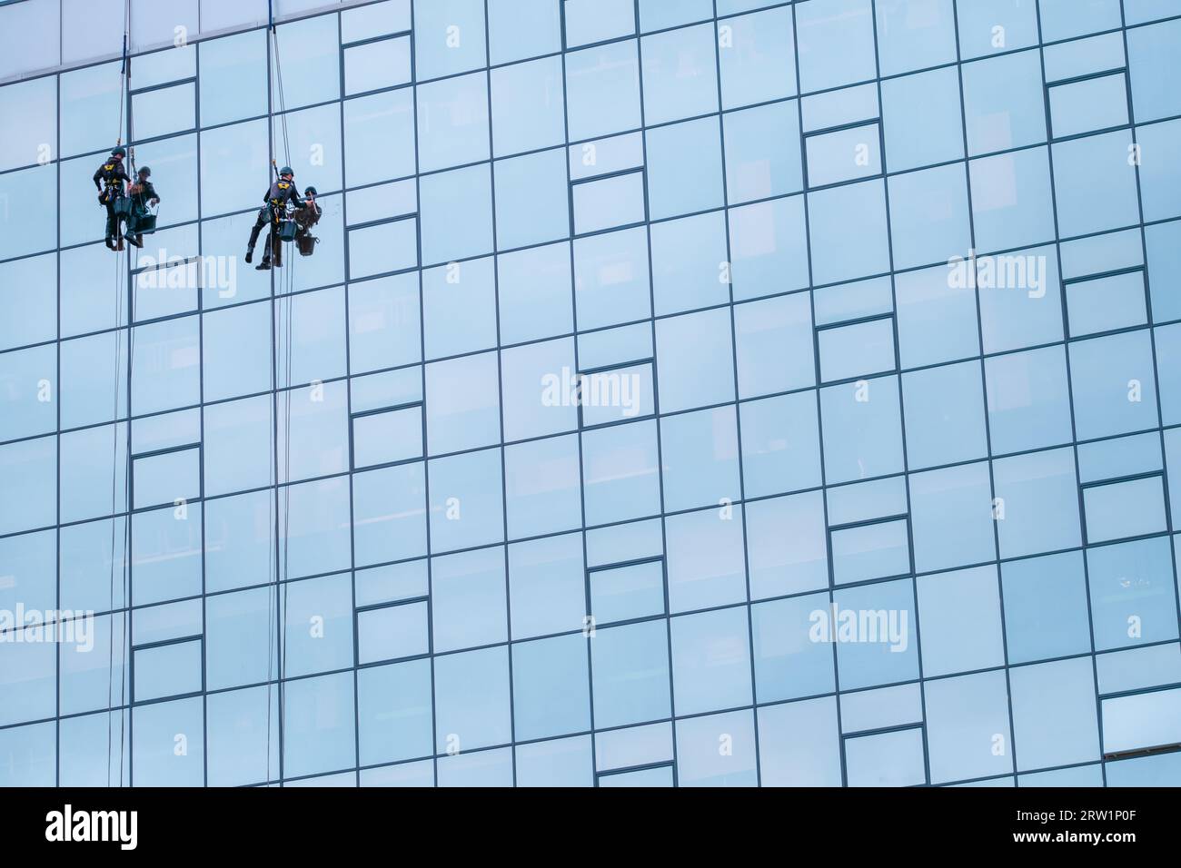 High rise window cleaner hi-res stock photography and images - Alamy