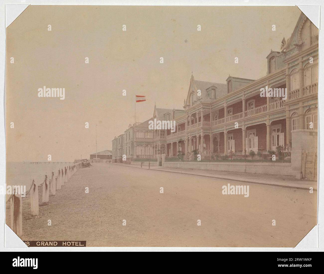 1800s grand hotel hi-res stock photography and images - Alamy