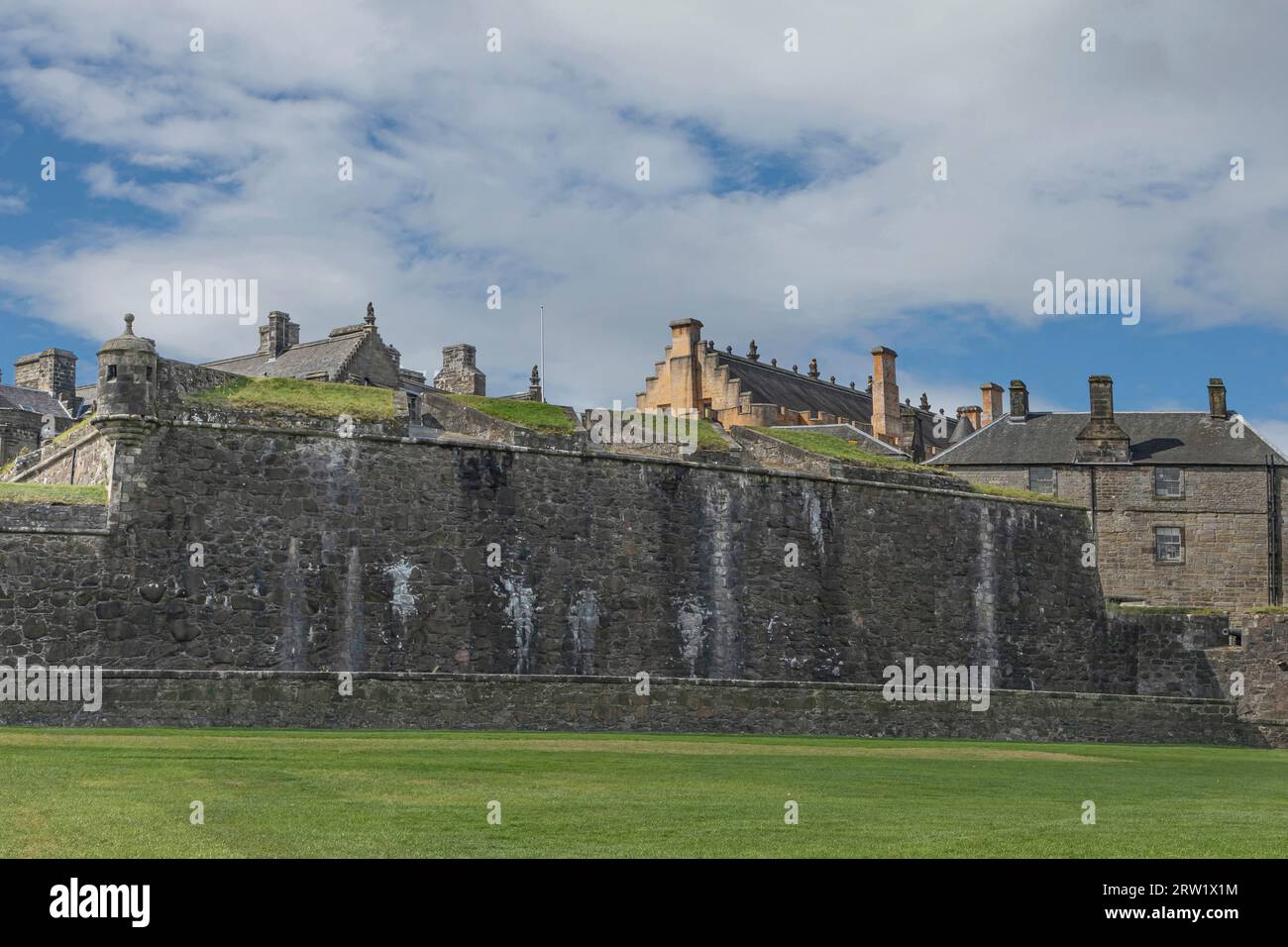 Surrounding wall outer wall hi-res stock photography and images - Alamy