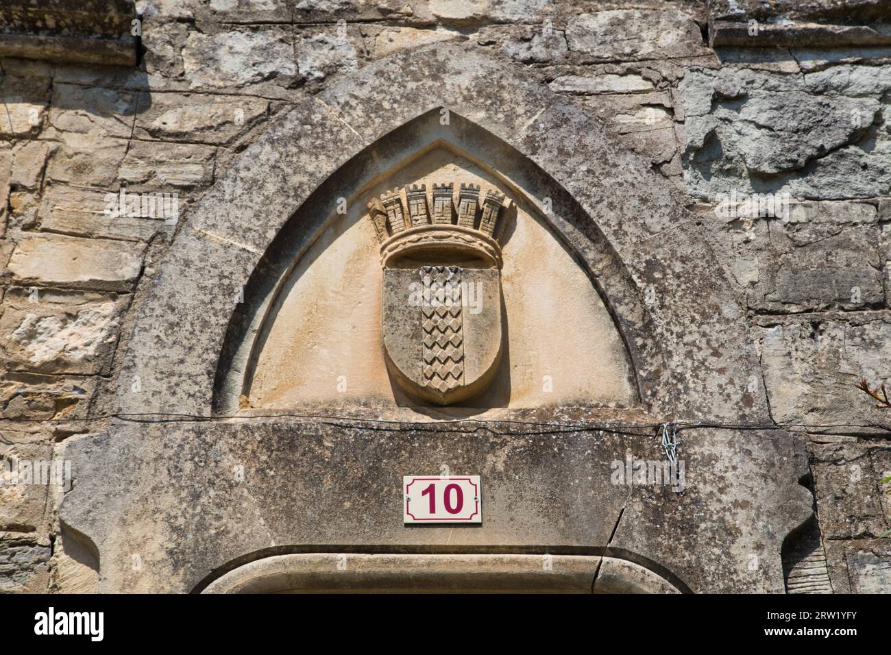 Stucco over stone building hi-res stock photography and images - Alamy