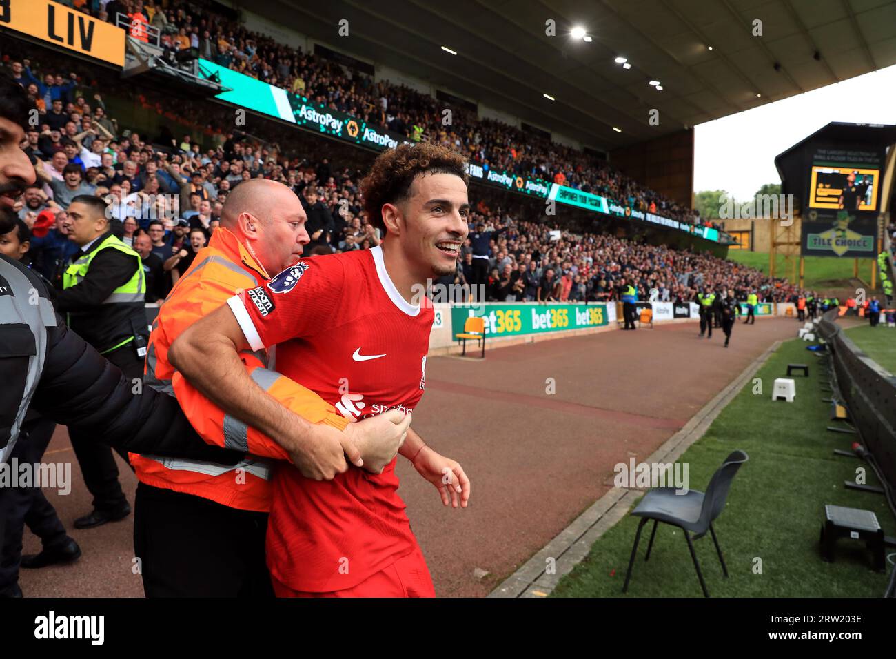 Elliott jones liverpool hi-res stock photography and images - Alamy