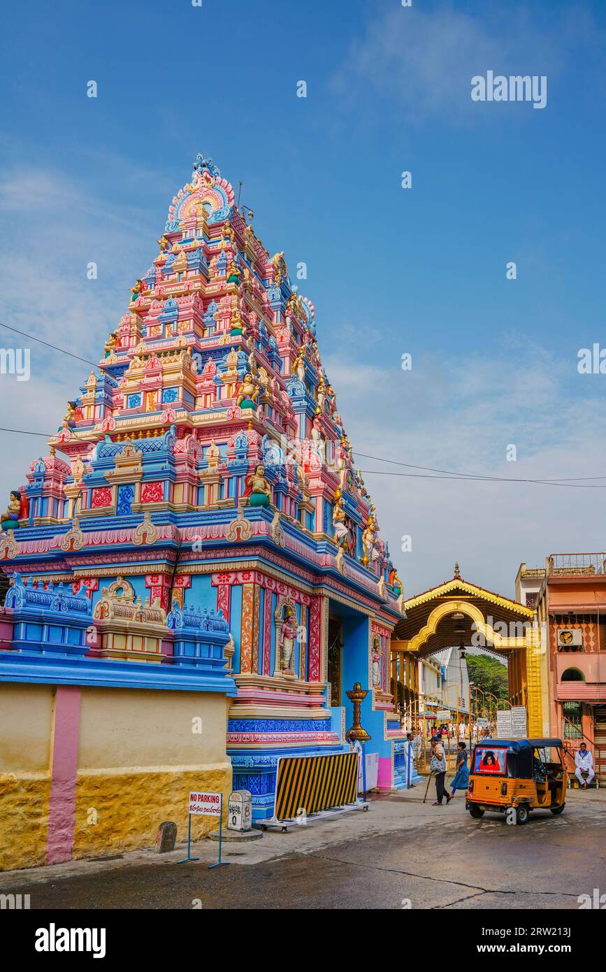 Puttaparthi, India - September 01 2023: Rickshaws at the Gopuram Gate ...