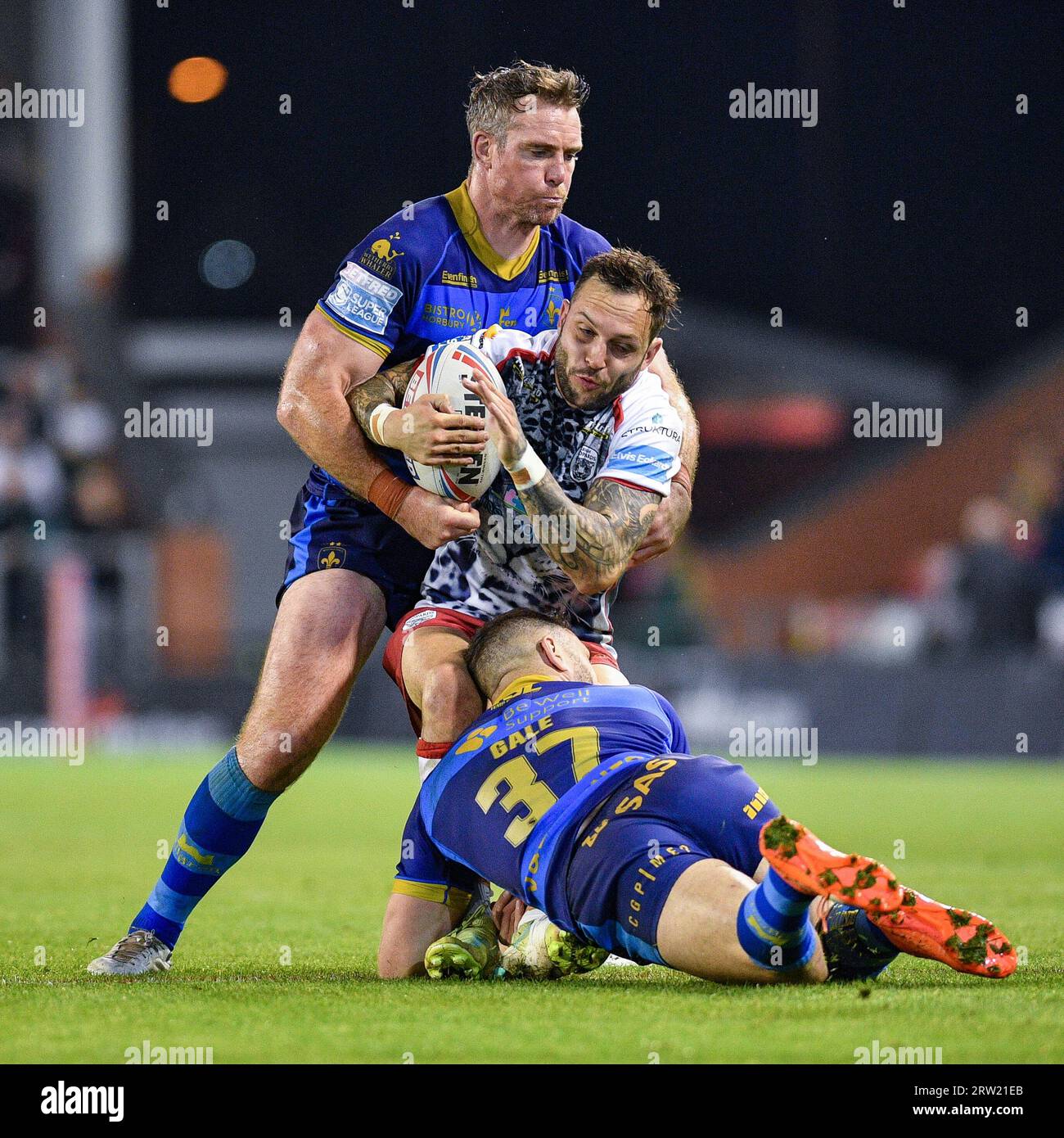 Leigh, England - 15th September 2023 Wakefield Trinity's Luke Gale ...