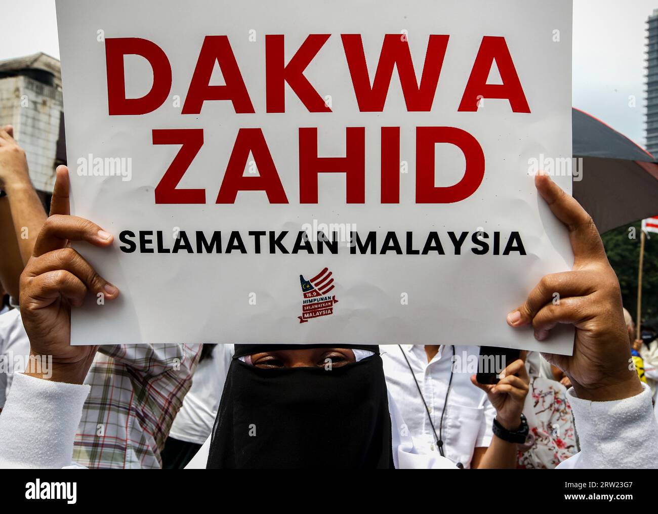 Kuala Lumpur, Malaysia. 16th Sep, 2023. Protester holds a placard ...