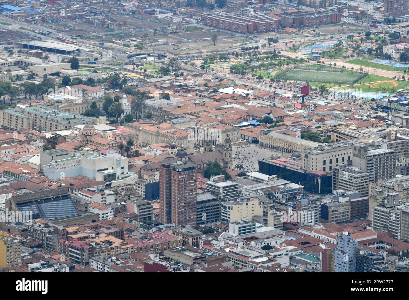 Streets of downtown bogota hi-res stock photography and images - Alamy